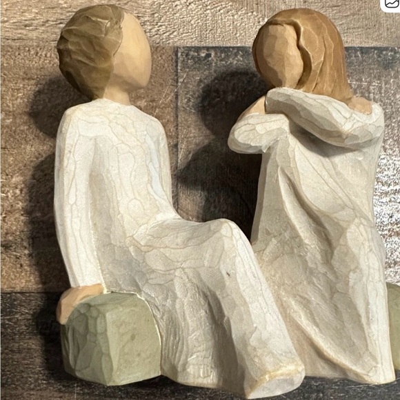 Willow Tree | Accents | Willow Tree Heart Soul Sisters Figurine | Poshmark